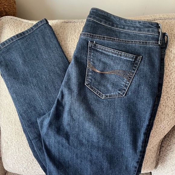 Bandolino | Jeans | Bandolino Blue Straight Leg Jeans Classic Denim ...